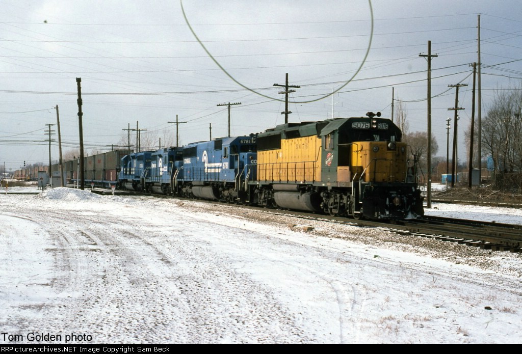 CNW 5076, CR 6781, 2222, and 6396